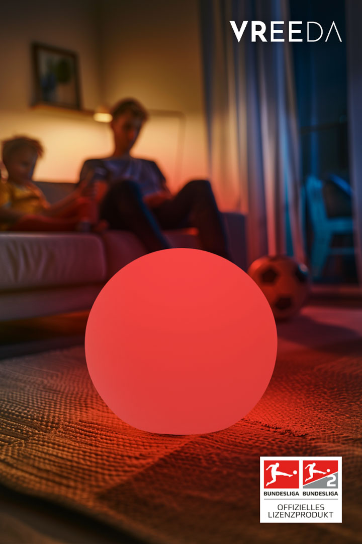 Kugelleuchte Shining Globe inkl. MIKA Fußball-Licht – 8 seasons design